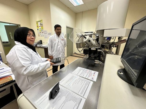 Pusat Penyelidikan Sains & Kejuruteraan - INSTRUMENTS